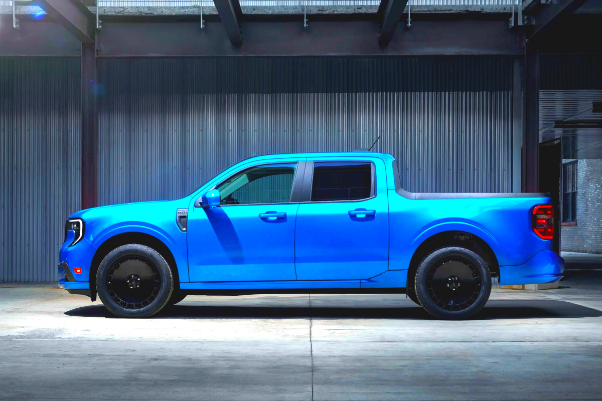 "테슬라·BMW 잡는다" 볼보, 놀라운 스펙 자랑하는 신형 스포츠 세단 공개 - 더위드카