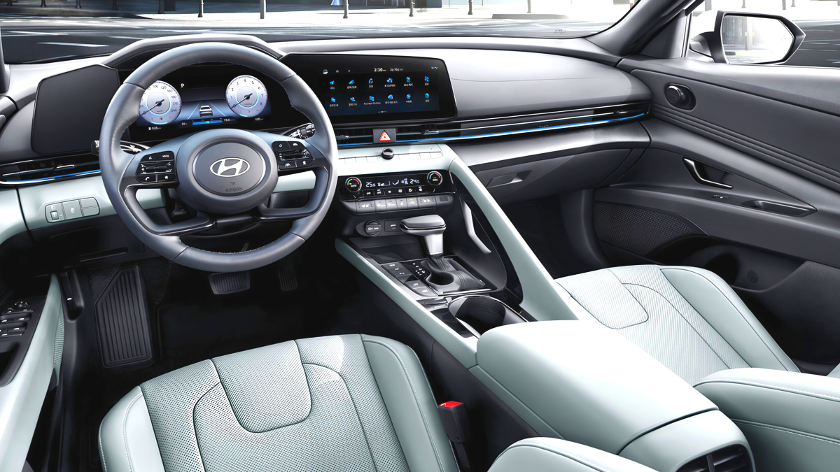 "싼타페? 그랜저? 모두 아니었다" 현대차 라인업을 빼다박은 이 車, 정체는?