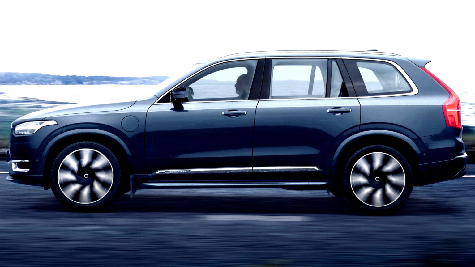 1200km 달린다더니 "연비 진짜 실화?"…볼보가 만든 '괴물 SUV' 정체